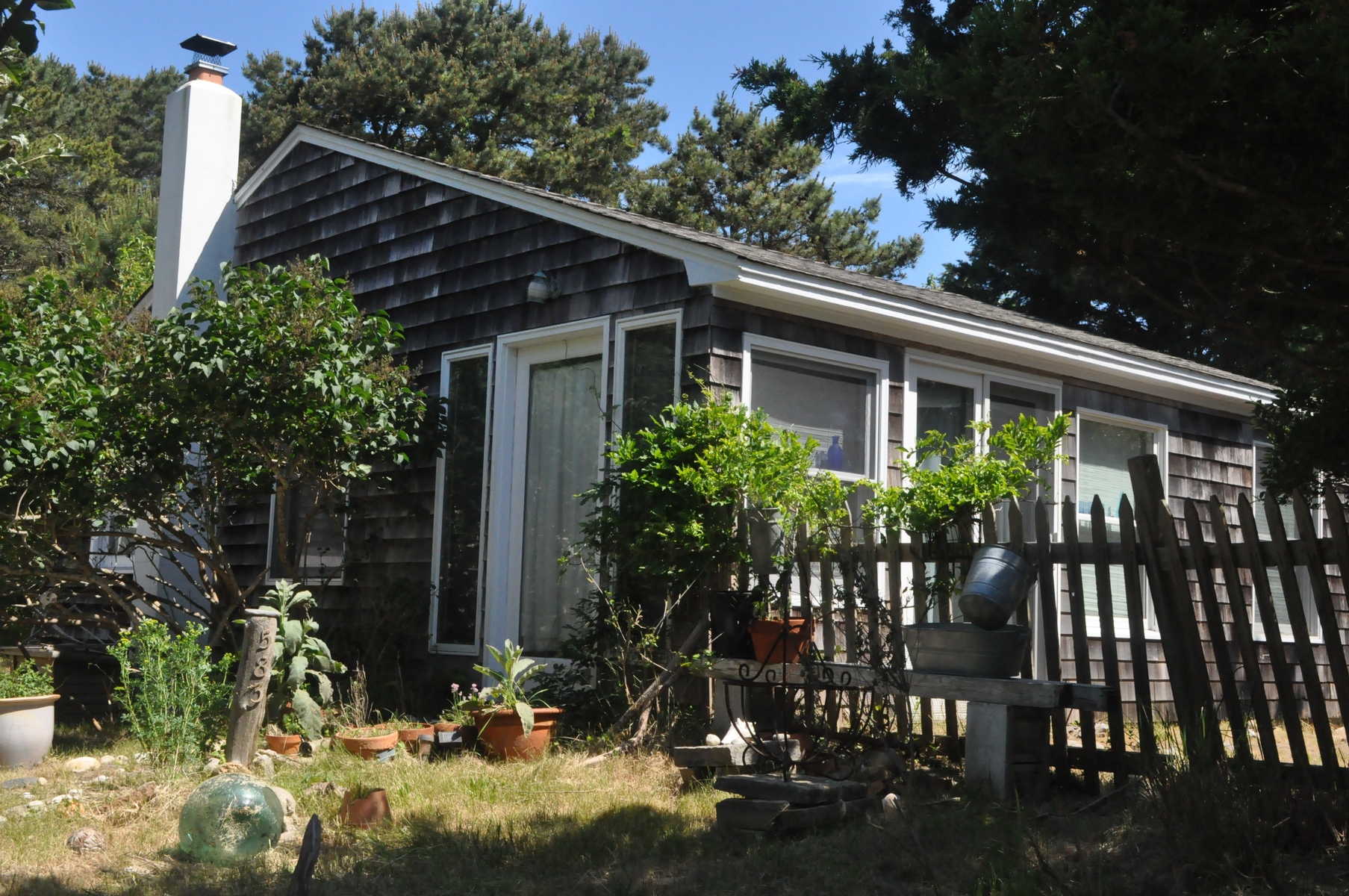 583 Lazy Point Road, Amagansett, NY 11930 | Town & Country Real Estate